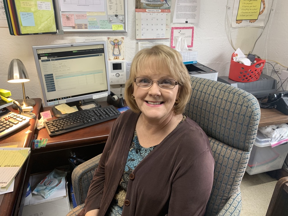 Debbie Snider- Bluewell School's Service of the Year | Bluewell Elementary