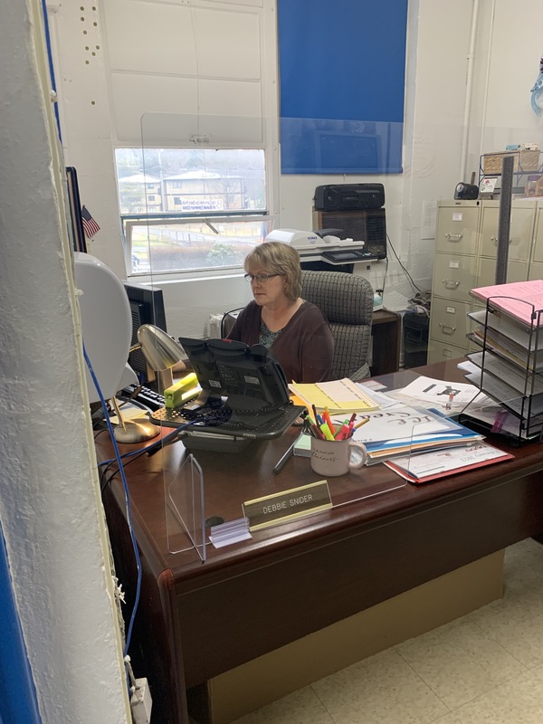 Debbie Snider- Bluewell School's Service of the Year | Bluewell Elementary